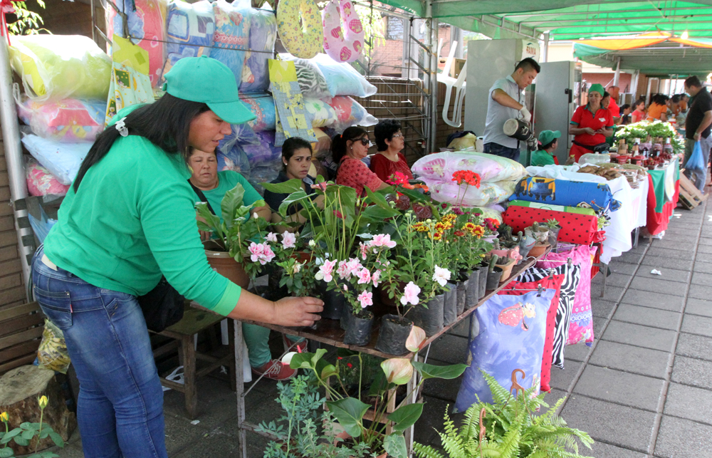 feria MAG SAN LORENZO PRODUCTORES (2) - .::Agencia IP::.